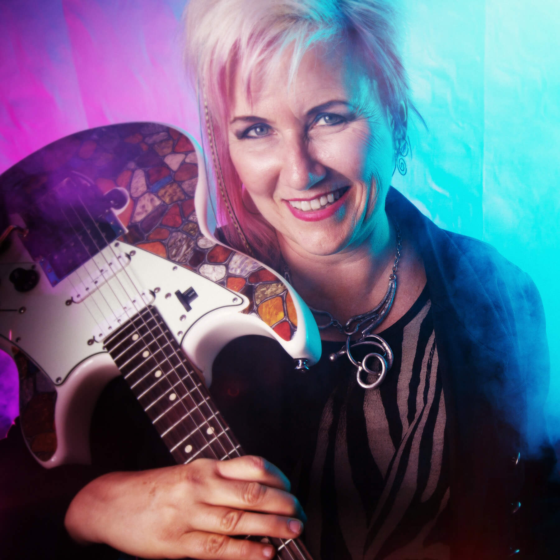 Fire Up Your Guitar Playing with Jennifer Batten - TrueFire